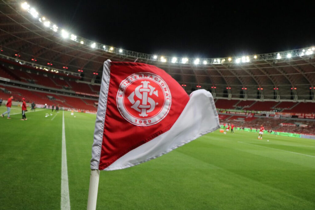 Destino traçado? Clube europeu avança para levar jogador do Inter ...